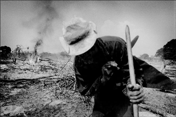 Οι εντυπωσιακές ασπρόμαυρες φωτογραφίες του Matt Black [B&W] | Consider...